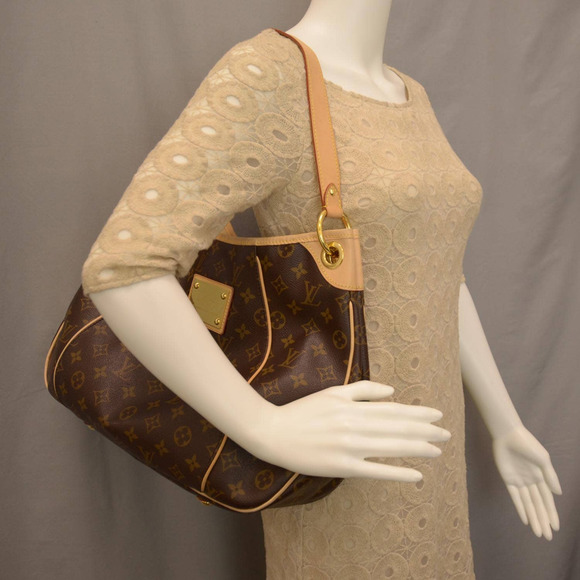 Louis Vuitton | Bags | Beautiful Authentic Louis Vuitton Hand Bag ...